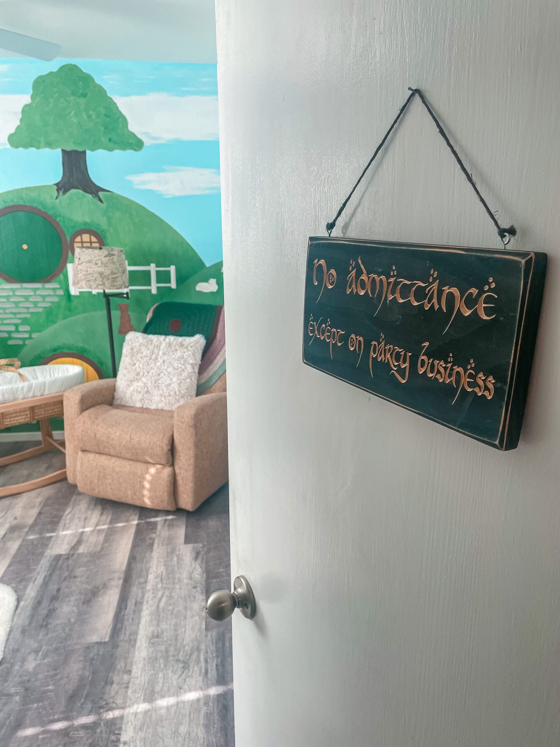 Shire Nursery Reveal (fit for a hobbit!) - hillaryeverafter.com